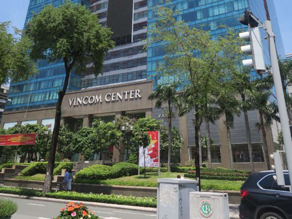 Vincom Saigon District 1 | Large 3-Bedroom apartment for lease ...